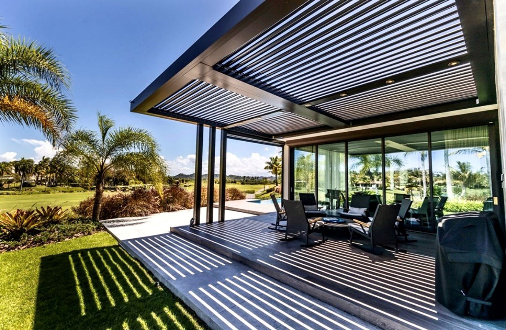 Custom Pergolas in Manalapan, FL | StruXure South Florida